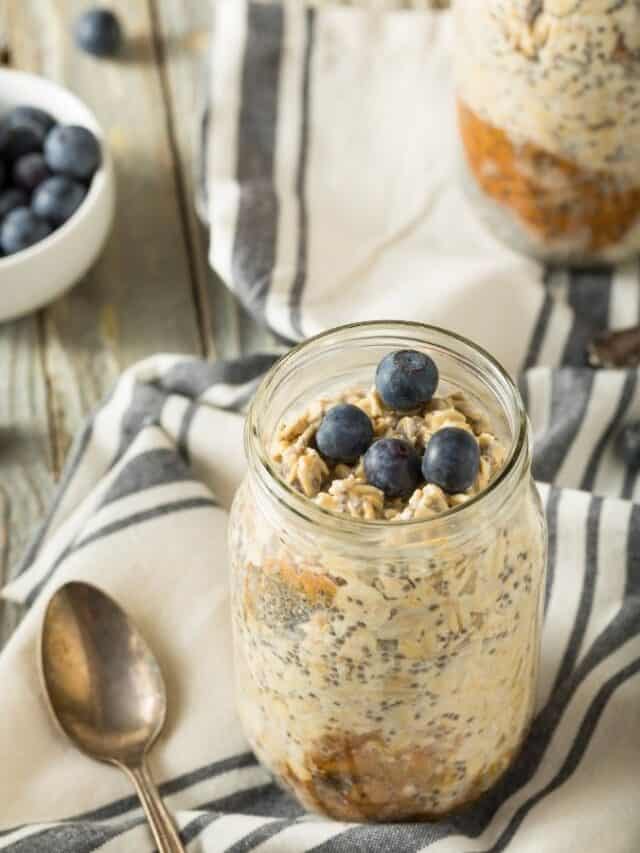 BLUEBERRY OVERNIGHT OATS | OVERNIGHT OATS RECIPE - TwoSleevers