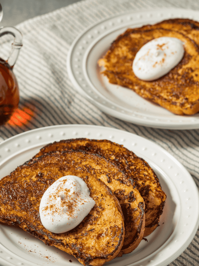 Eggnog French Toast | Simple French Toast Recipe - TwoSleevers