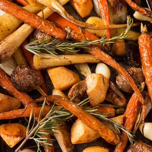 Roasted Root Vegetables | Oven Baked Root Vegetables - TwoSleevers
